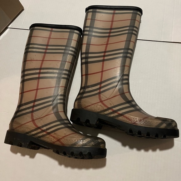 Burberry | Shoes | Burberry Rain Boots 37 | Poshmark